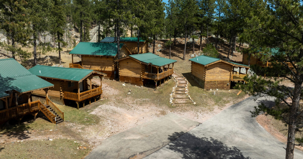 Stay Near Custer, SD | Rock… | Rock Crest Lodge & Cabins